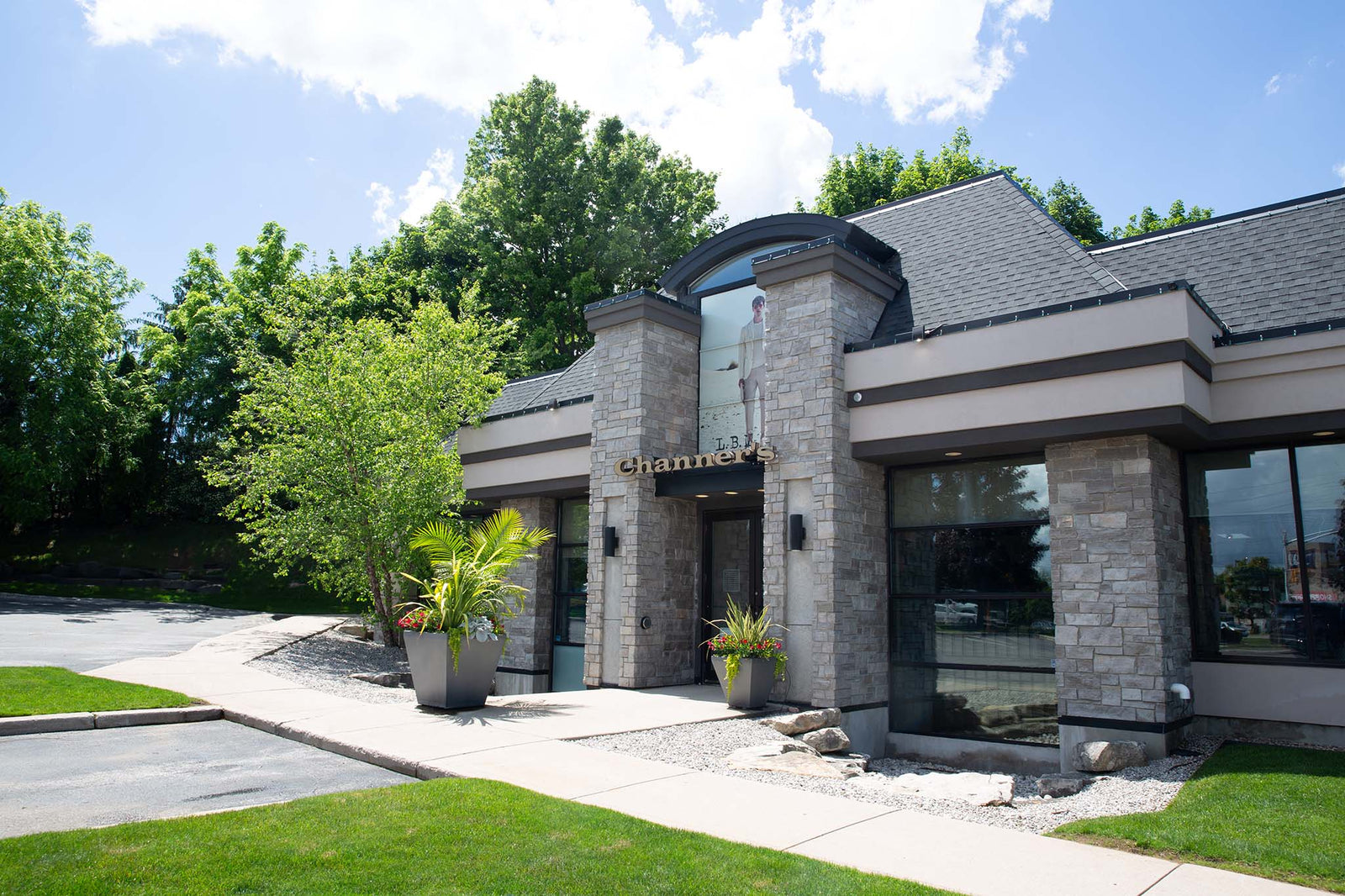 Channer's Men's & Women's Apparel – Channers